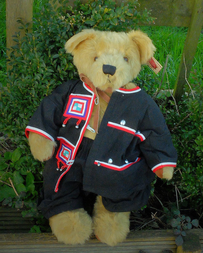 Vintage UK Bears P.2 – Old Teddy Bear Shop