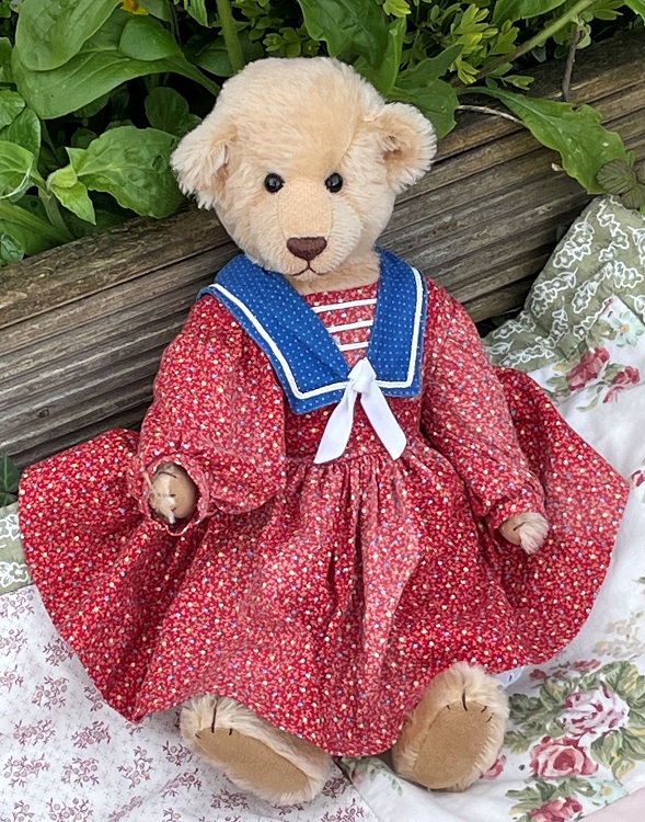 Medium Artist & Vintage Bears – Old Teddy Bear Shop