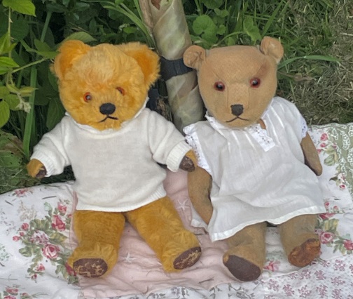 Old British UK Bears – Old Teddy Bear Shop