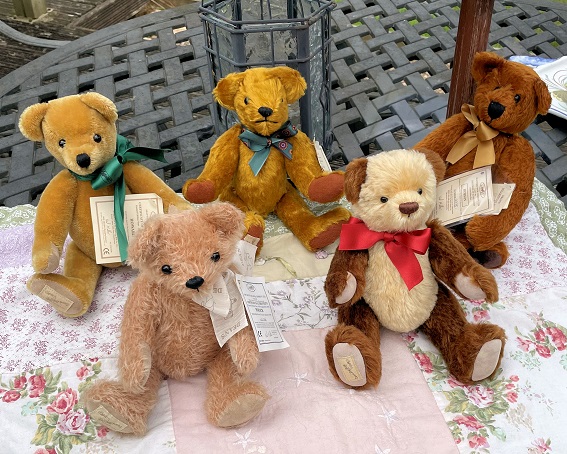 Old Teddy Bear Shop – Old & Vintage Teddy Bears & Friends